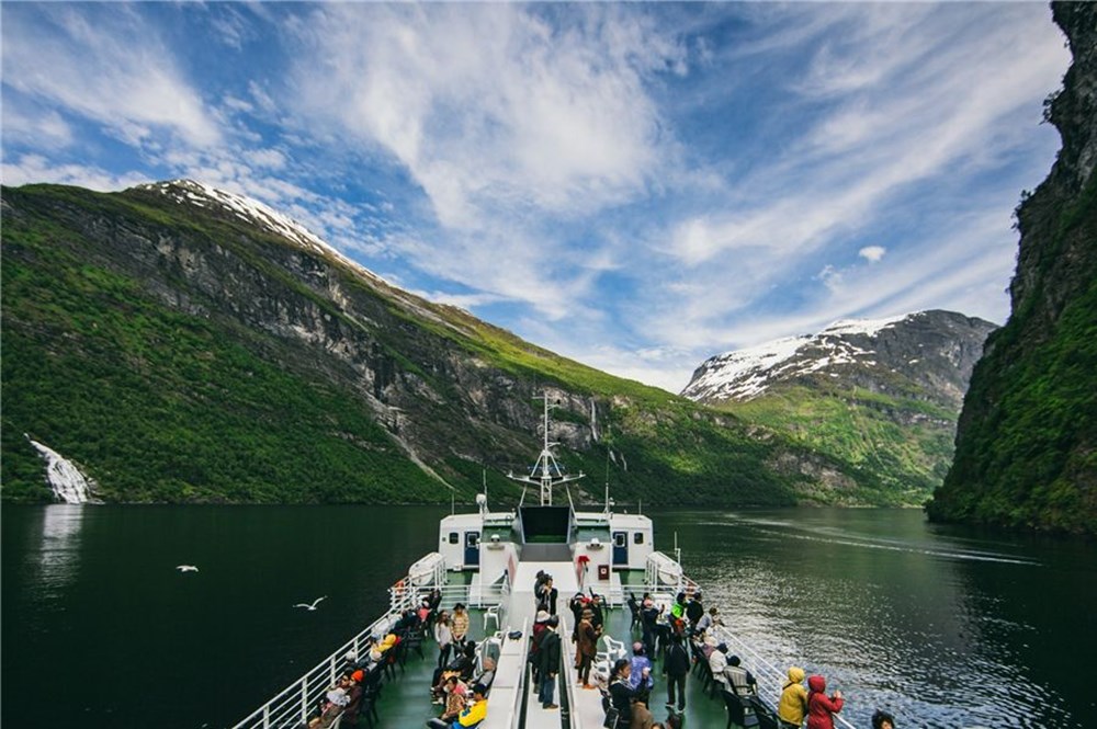 Hytter til leie i Geirangerfjorden | Norgesbooking
